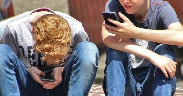 Kids uniquely vulnerable to sleep disruption from electronics | CU ...
